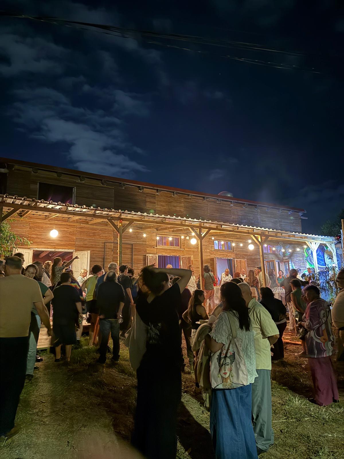 Se inauguró Casa Babilonia en El Pinar el primer teatro de ...
